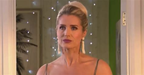 Hollyoaks Fans Gobsmacked As Mandy Drops Marriage Bombshell In Darren