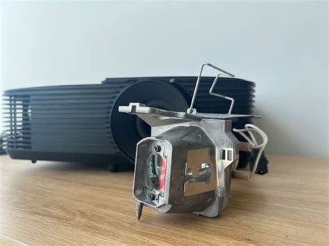 How To Quickly Fix The Blinking Red Light On Your Optoma Projector PointerClicker