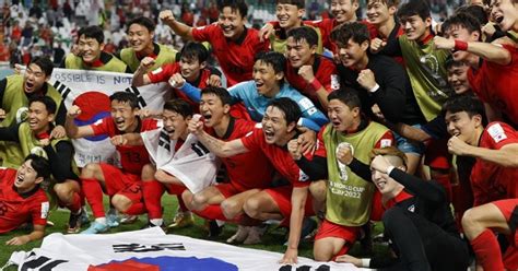 영상 황희찬 극장골 대한민국 12년 만에 16강 진출
