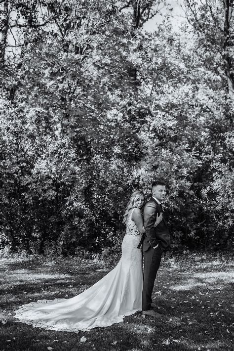 A Heart Warming Fall Wedding At The Gates On Roblin