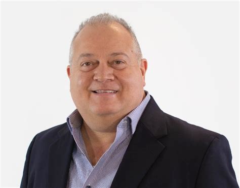 Roberto Canales Senior Executive Finance Neora