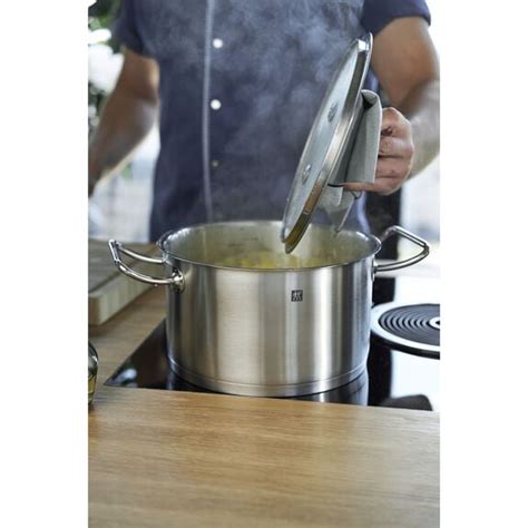 ZWILLING Pro Kochtopf 24 cm, 18/10 Edelstahl | ZWILLING.COM
