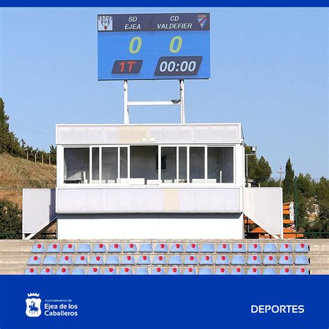 Estadio Municipal Polideportivo Y Pabellón De La Llana Mejoran Su Cara