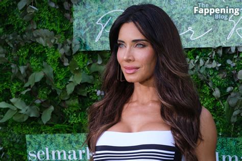Pilar Rubio Shows Off Her Sexy Figure As Seh Presents A New Selmark