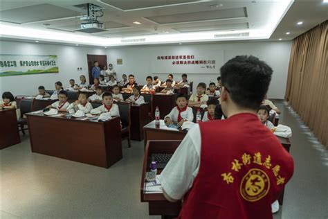 公益课堂解码大气的秘密 安青网