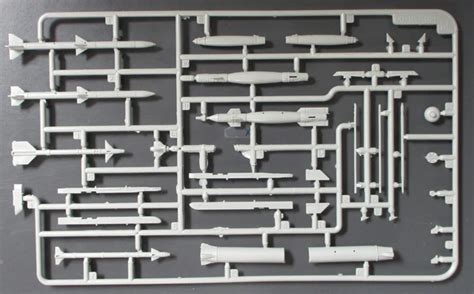 Kinetic Model 1 48th Scale F 16c Block 40 Parts Tree M From Kit No K48129 Eur 17 06 Picclick Fr