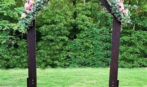 Build A Stunning Diy Wood Arch Backdrop Plans