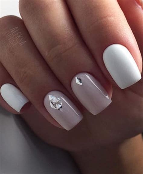 24 Elegant Acrylic White Nail Design For Short Square Nails In Summer