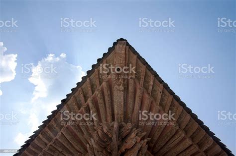 Atap Bangunan Kayu Candi Langit Foto Stok Unduh Gambar Sekarang