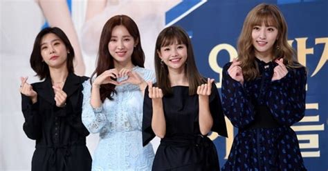 [포토] 소진 차정원 하연수 해령 여신들의 하트 받으세요~