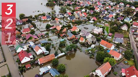 Forskare Vi Får I Oss Mikroplast Motsvarande Ett Kreditkort I Veckan