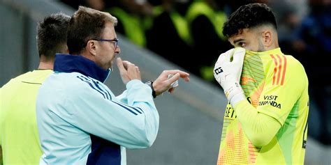 What David Raya Said To Arsenal Coach Right Before Stunning Double Save