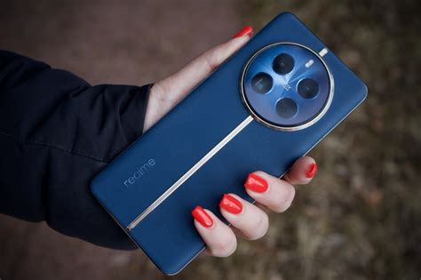 Обзор смартфона realme 12 Pro+: флагманская камера в среднеценовом сегменте