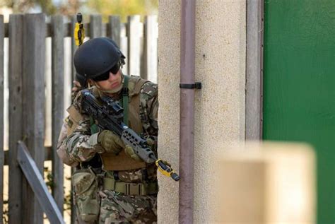 Ошелешили українських десантників на Херсонщині окупанти озброєні