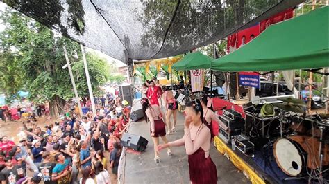 หมอลำ หงษ์ฟ้า หงสา จัดไปหน้าเวทีม่วนๆ แม่ฮ้างมหาเสน่ห์ ม่วนๆสนุกสนาน บุญบั้งไฟเดือนหก บ้านแมด