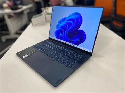 Hands On Laptop Copilot PC Pertama Di Tanah Air Lenovo Yoga Slim 7x