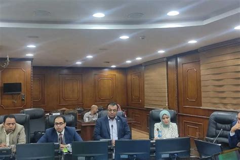 رئيس جامعة بني سويف يرأس 3 اجتماعات تنظيمية لمناقشة استعدادات العام