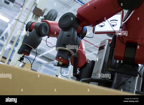 Baxter The Robot Made By Rethink Robotics At The Rodon Group Plastic Molding Factory Stock Photo