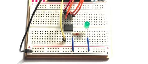 how to program an attiny85 with the arduino pollux labs