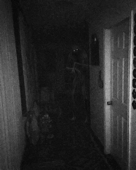 Pin By Watchuseek On Scary1 Scary Photos Creepy Pictures Scary Art