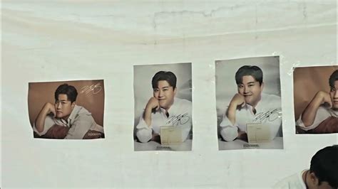 김호중 광주콘서트 현장스케치 김호중님 광고사진이 너무 예쁘게 나와서 화면에 담아봤습니다 240420 Youtube