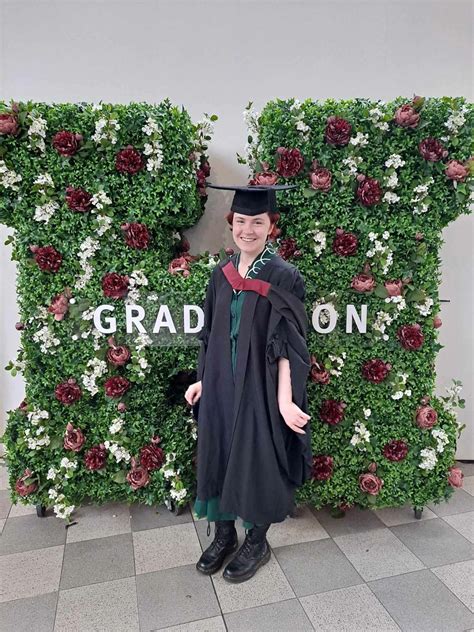 Caitlin Macbeath On Linkedin I Graduated I Finally Got To Wear The Silly Hat 🎓 ️