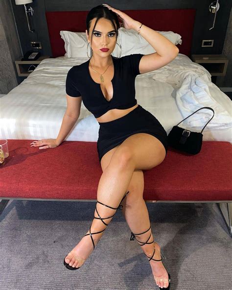 Strappy Heels Scrolller