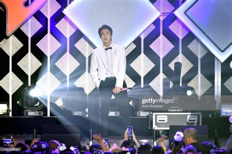 Pin De Hobii 💕 En 방탄 소년단 Bts Cayendo Seguir Corriendo El Credo