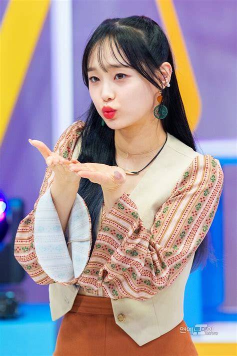 Today포토 ‘이달의 소녀loona 츄 ‘츄~