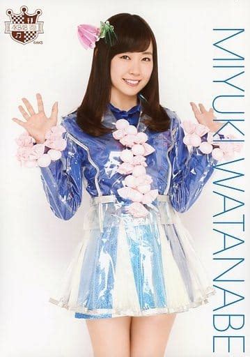 駿河屋 【買取】渡辺美優紀膝上・てるてる坊主akb48 Cafe ＆ Shop限定 A4サイズ生写真ポスター 第70弾（女性生写真）