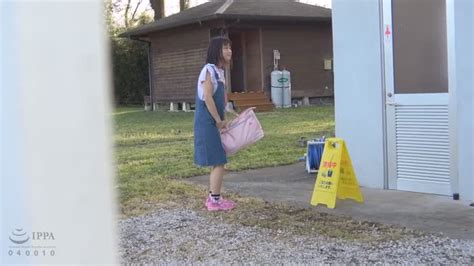 夏休み日焼け美少女公衆トイレ強 映像 Avチャンネル