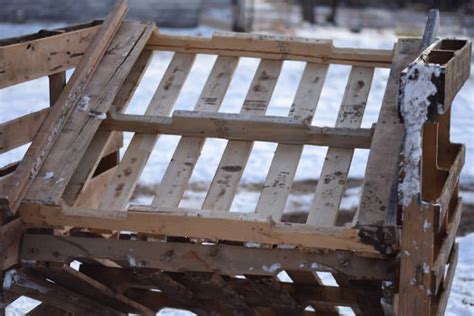 How To Build A Hay Feeder For Goats A Step By Step Guide Boots