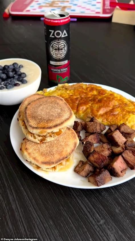 The Rocks Diet гeⱱeаɩed Dwayne Johnson Details His Six Meal A Day