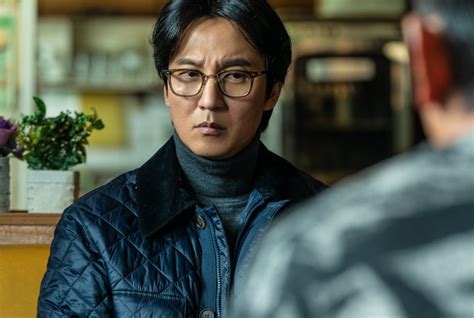 하정우x김남길 주연 브로큰 팽팽한 대립 담긴 스틸 공개개봉일 언제