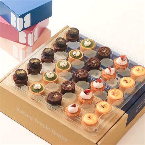 Assorted Macarons