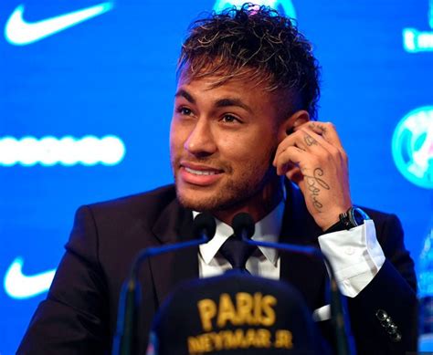 More Photos From Neymars Psg Presentation After World Record Transfer