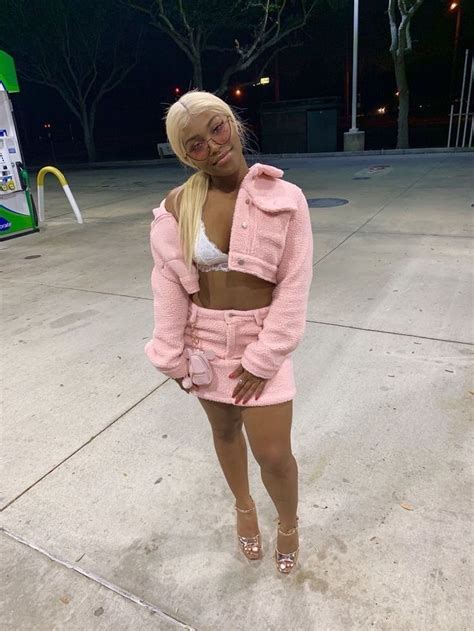 Follow Callmebecky For More 💎 Baddiebecky21 ♥️ Cute Pink Outfits