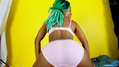 Green Haired Girl Empress Jess Teasing With Her Sexy Curves 15 Photos