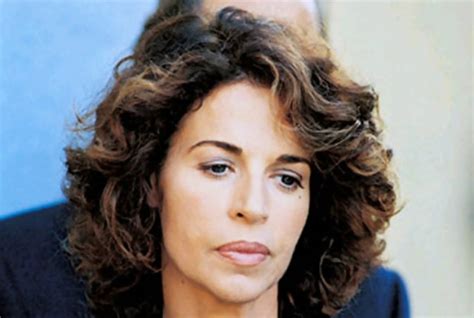 Anna Galiena Guida Protesta Dei Forconi Dei Treni Per Tav In Ritardo Foto