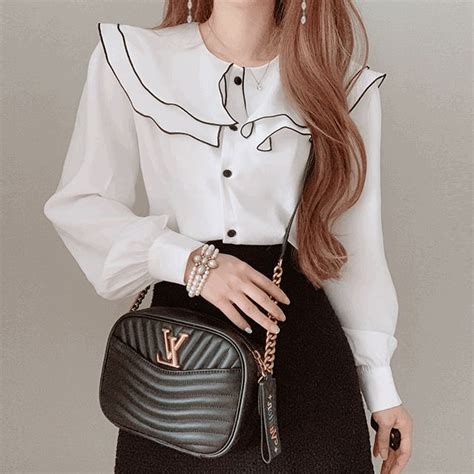 핏예쁨고급스러움 라운드 퍼프 벌룬 소매 배색 프릴 레이스 이중 빅카라 블라우스 하객룩 에이블리