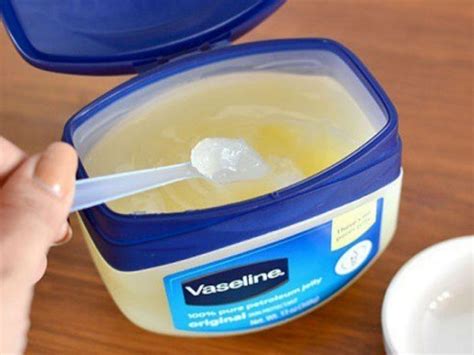 5 Formas De Usar Vaselina En Tu Rutina De Belleza ActitudFem En 2020