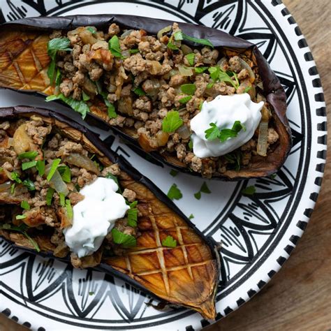 Gefüllte Auberginen mit veganem Hack