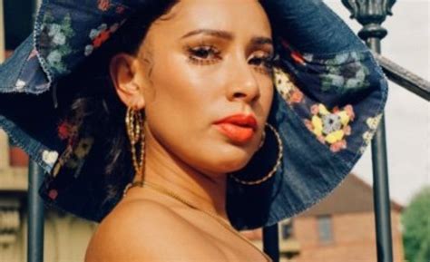Eliza Rose Named First Female Dj To Top Uk Singles Chart In Over 20