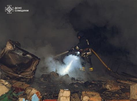 У Сумах шахед зруйнував дачу рятувальники ліквідували пожежу Читайте на Ukr Net