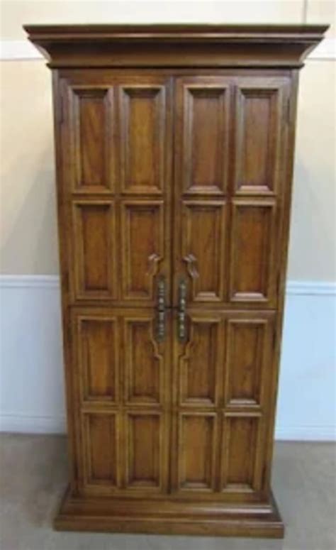 Android 용 Wooden Wardrobe 다운로드