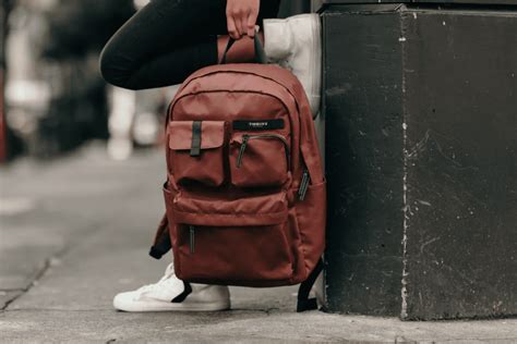 Minimalism Vs Maximalism Differences Similarities And Use Cases
