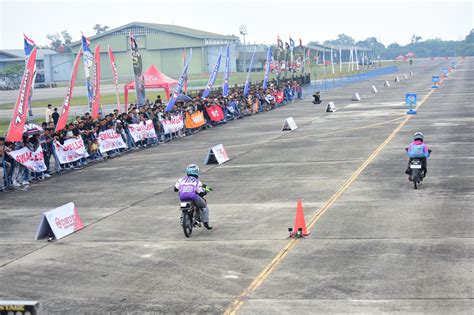 Kejurnas Drag Bike Region I Sumatera Putaran II Riau Di Lanud Roesmin