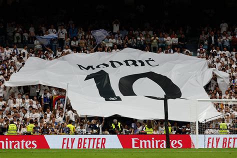 ریال مادرید در افغانستان Real Madrid In Afghanistan اﺯ ﻛﺮﻳستين ﺭﻭﻧﺎﻟﺪﻭ ﭘﺮﺳﻴﺪﻥ ﺣﺎﻻ ﺩﺭ ﺯﻧﺪﻩ ﮔﻲ