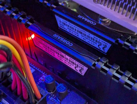 Se Produkter Som Liknar Ddr4 Corsair Vengeance Lpx 16 På Tradera 677189970