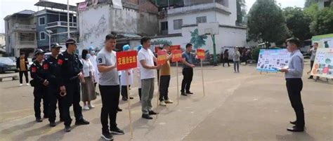 临桂区增强为民办实事能力 开展地质灾害应急避险演练四塘镇群众宣传